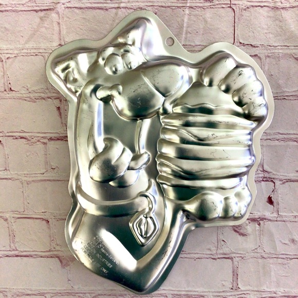 Wilton | Kitchen | Vintage Scooby Doo With Sandwich Aluminum Cake Pan ...